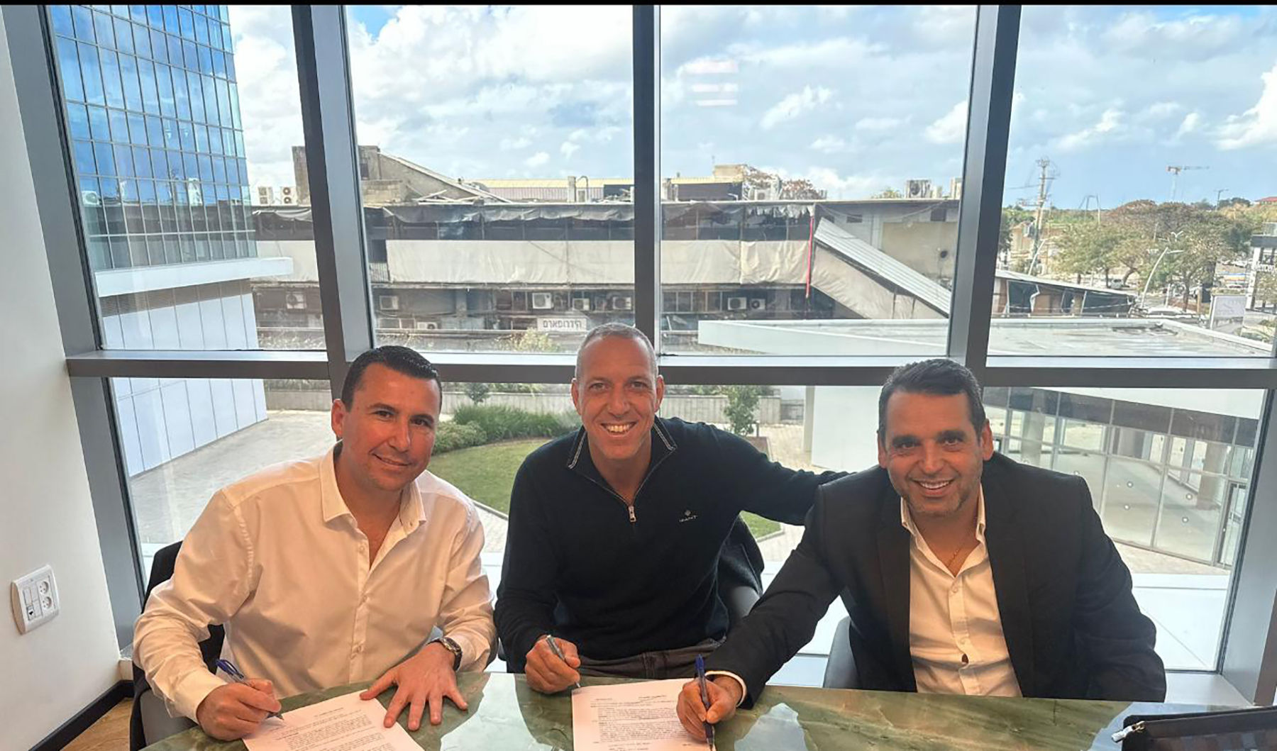 קבוצת סלדן רוכשת 33% מרשת חנויות הנוחות "סבן אקספרס" תמורת 40 מיליון ש"ח